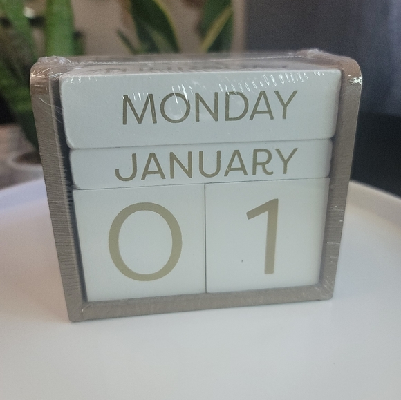 Office | Rotating Block Calendar Month Day Date Tabletop | Poshmark